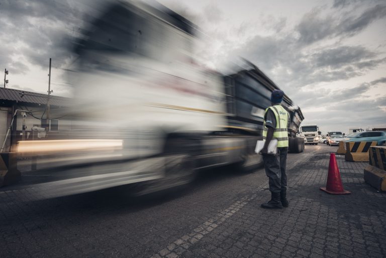 Construção de parque de gestão de tráfego de camiões de Pessene inicia ...